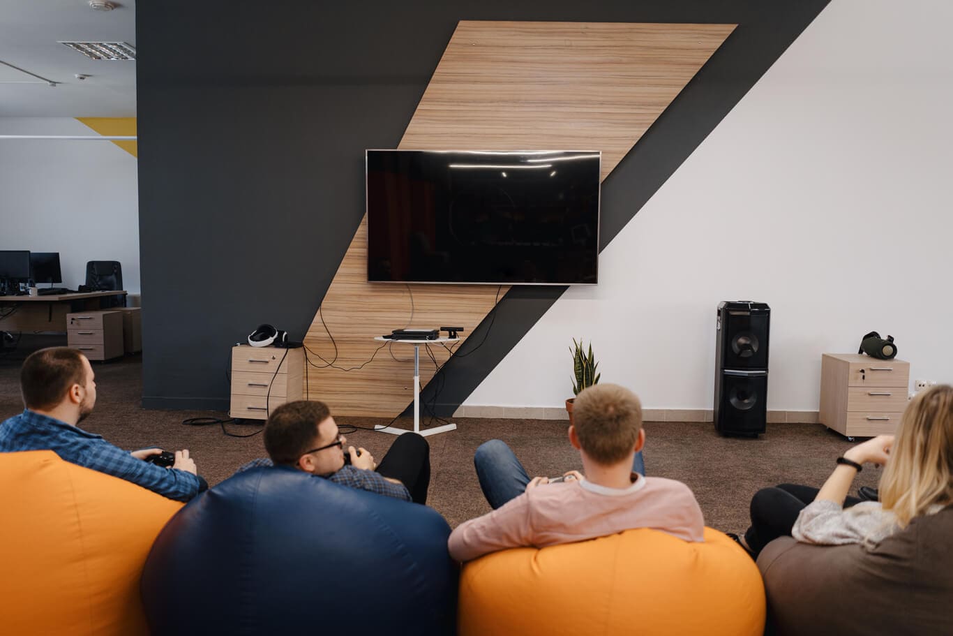 Choosing the Best TV for Corporate Events: A Comprehensive Guide